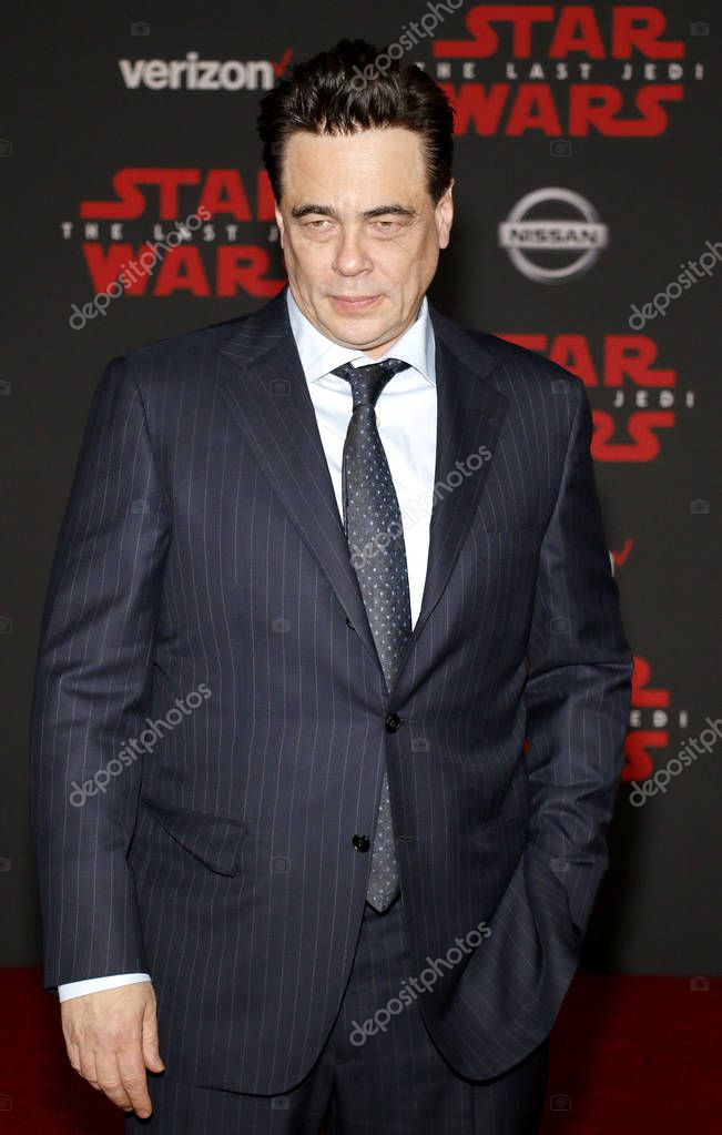 el actor Benicio del Toro en el estreno mundial de 'Star Wars: The Last ...