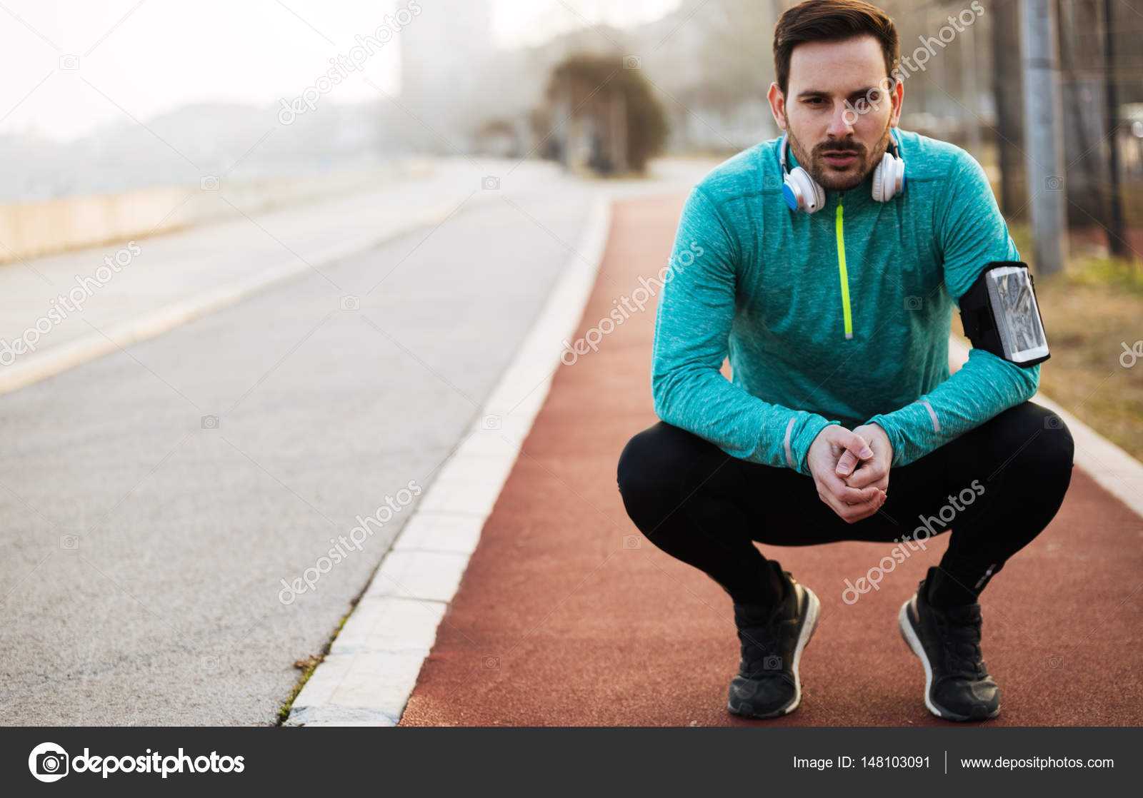 Handsome male runner Stock Photo by ©nd3000 148103091