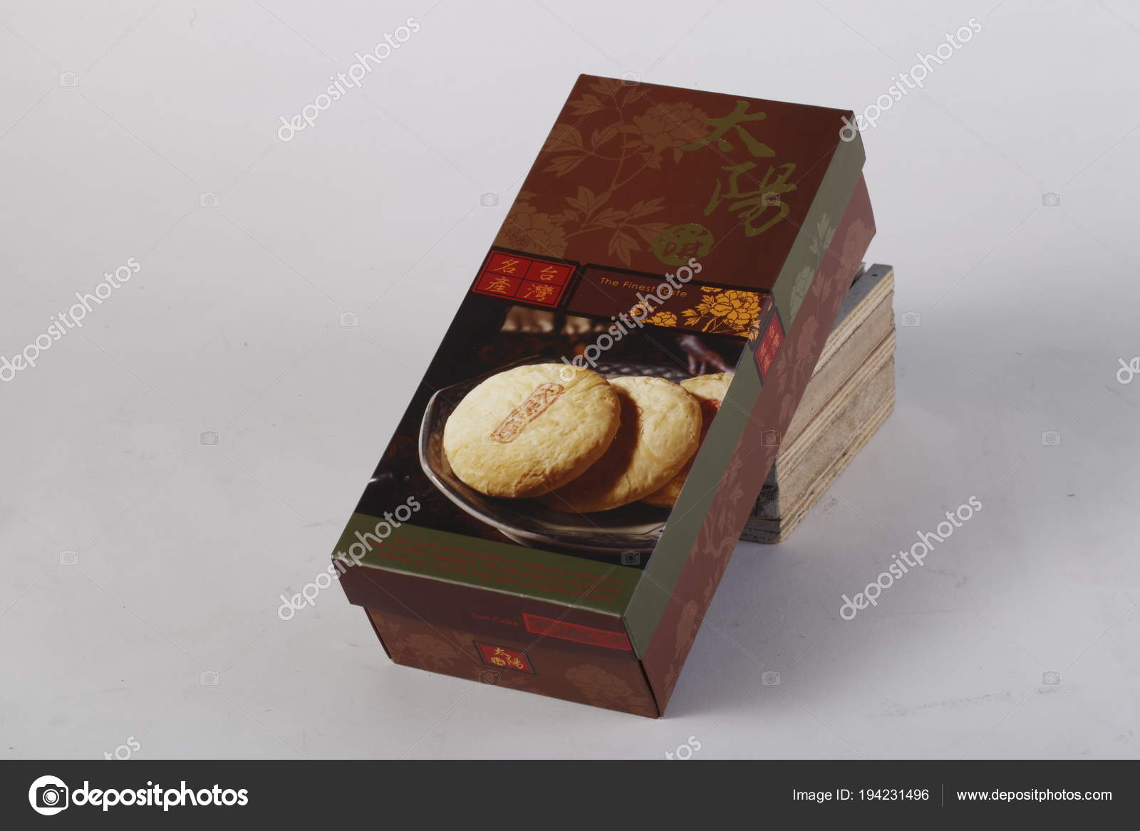 Closeup Gift Box Pastry Isolated White Background — Stock Editorial ...