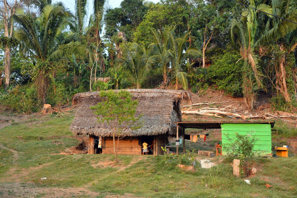 GUATEMALA RURAL 04 28 16: Casa sencilla, las familias indígenas se ...