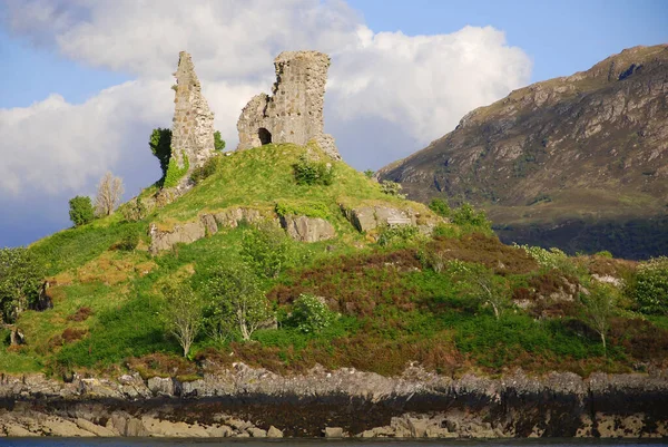 Scotland island castles Stock Photos, Royalty Free Scotland island ...