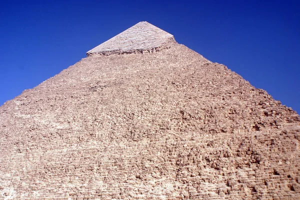 CAIRO EGIPTO - 11 22 10: La Gran Pir mide de Giza tambi n conocida como la Pir mide de Khufu o ...