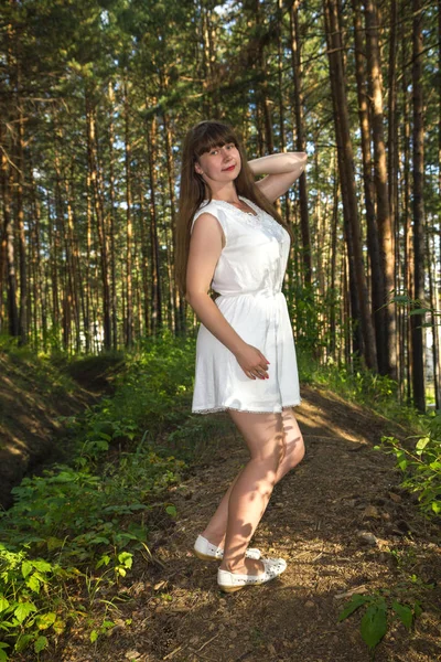 Femmes poilues images libres de droit, photos de Femmes poilues ...