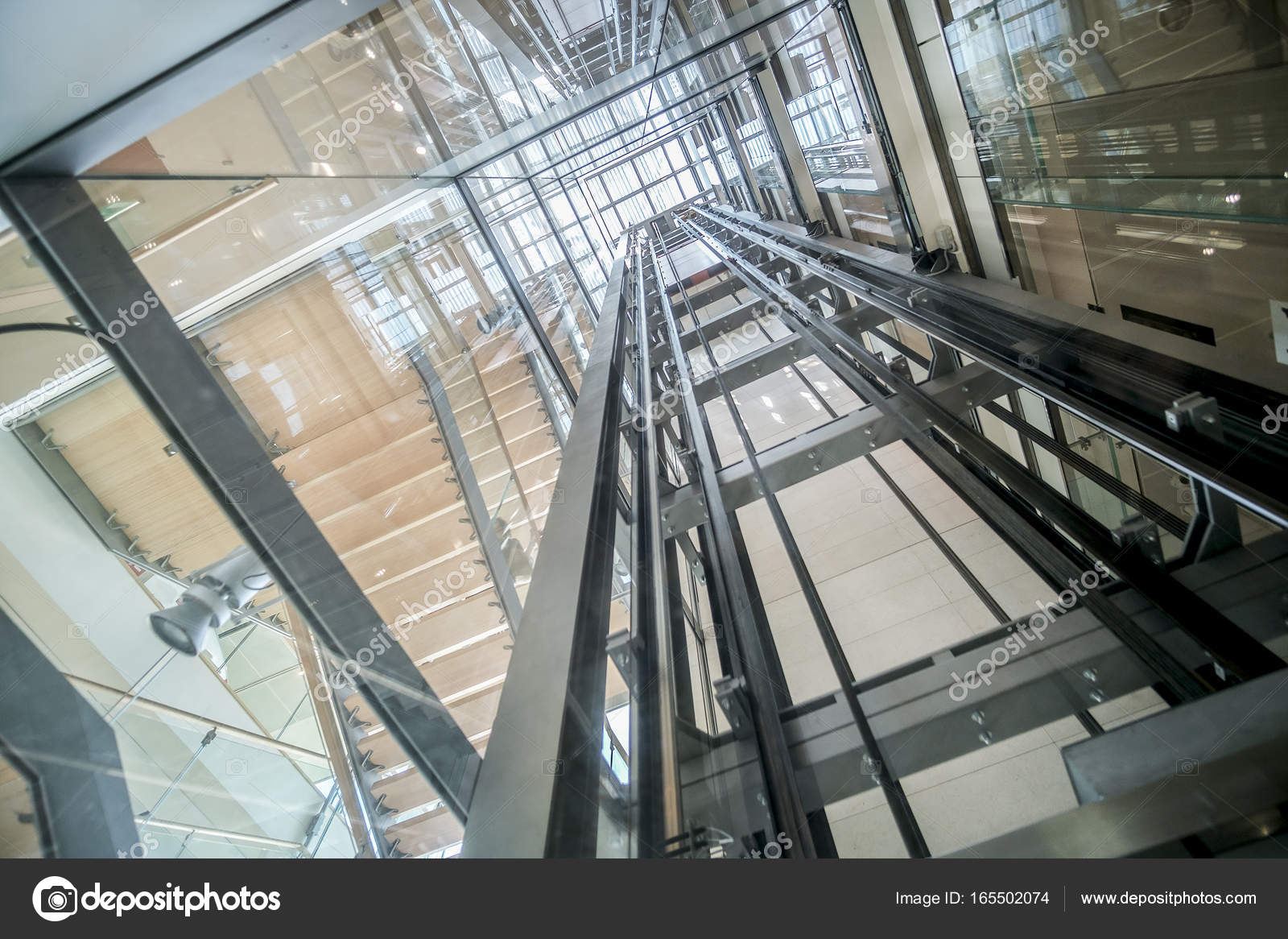 Ascensor transparente ascensor moderno edificio de cristal del eje ...