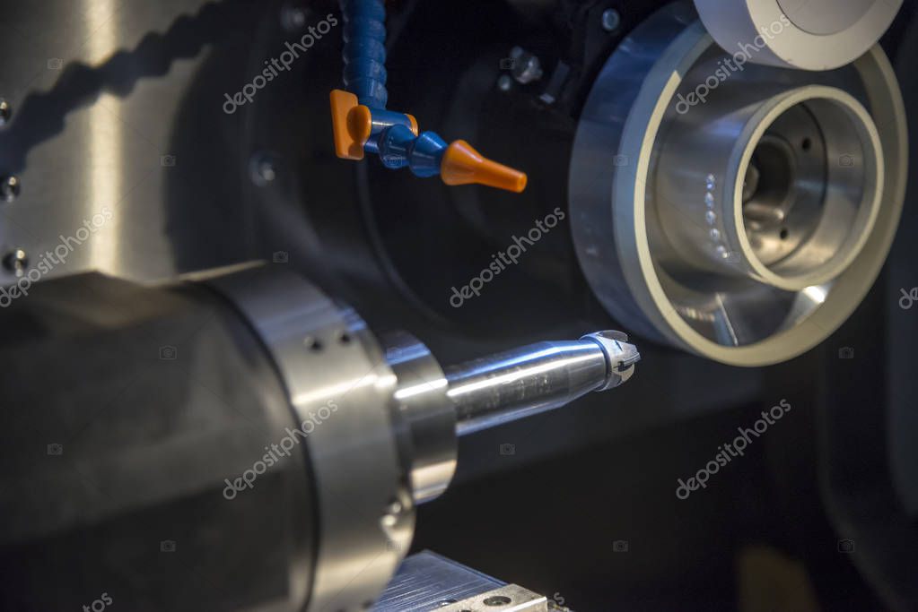 Amoladoras CNC para reacondicionamiento o fabricación de fresas, dril 2023