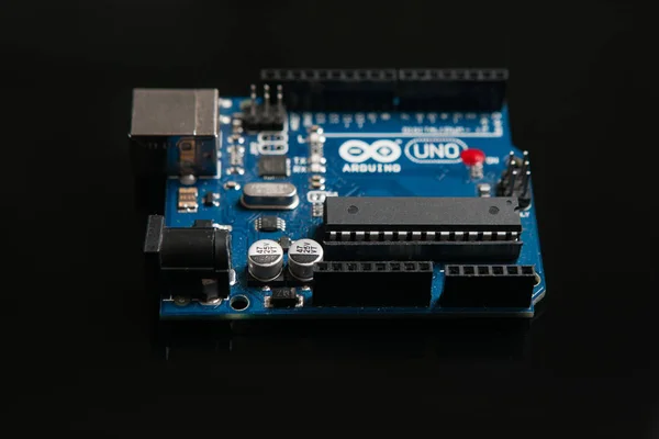 Arduino uno Stock Photos, Royalty Free Arduino uno Images | Depositphotos