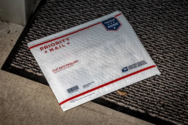 USPS Priority Mail padded envelope – Stock Editorial Photo ...