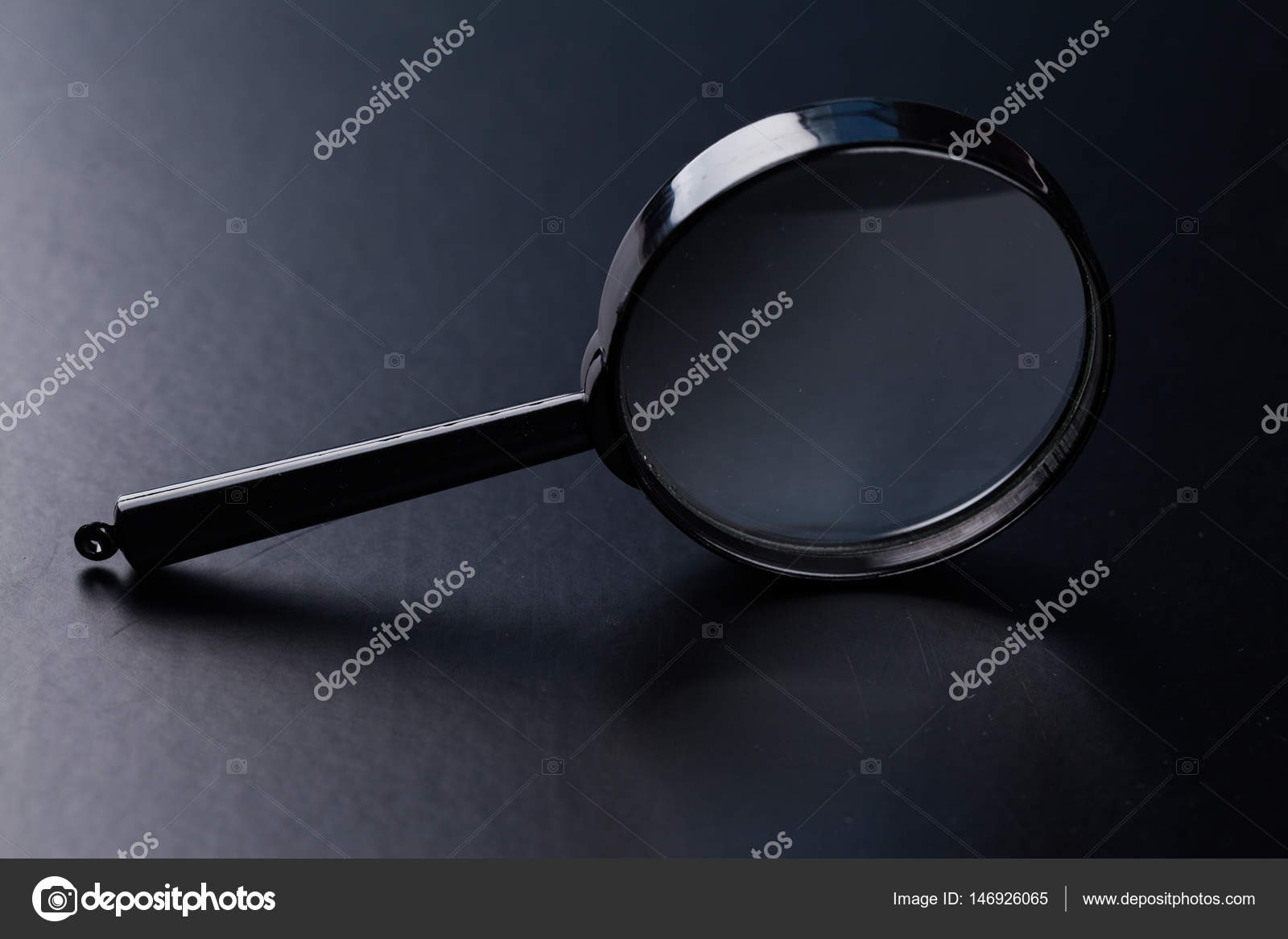Simple magnifying glass Stock Photo by ©Fotofabrika 146926065