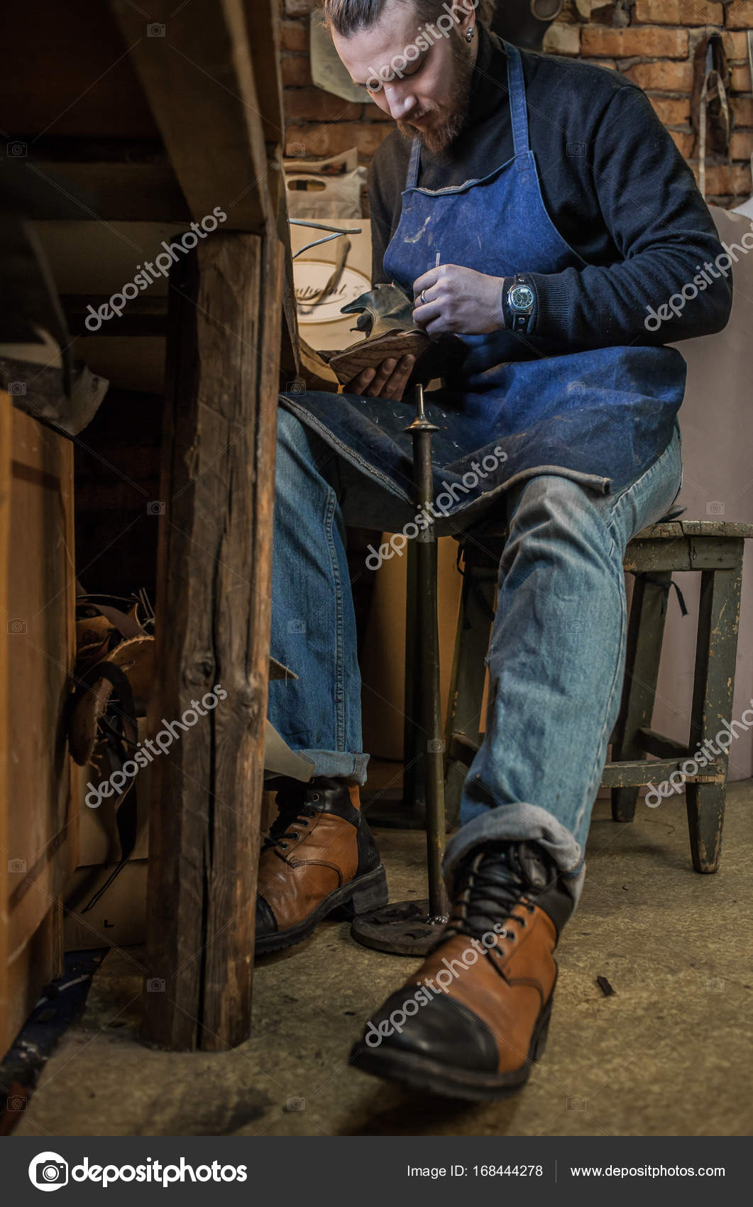 Male Shoe Maker Working — Stock Photo © alin.s #168444278