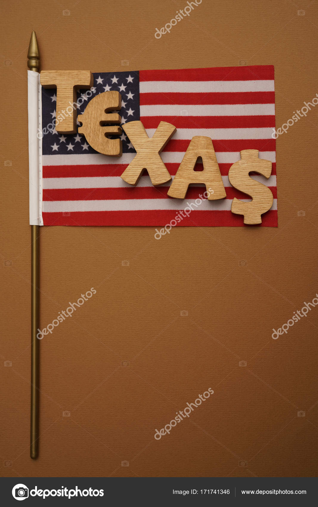 Texas word made from wooden letters Stock Photo by ©borjomi88 171741346