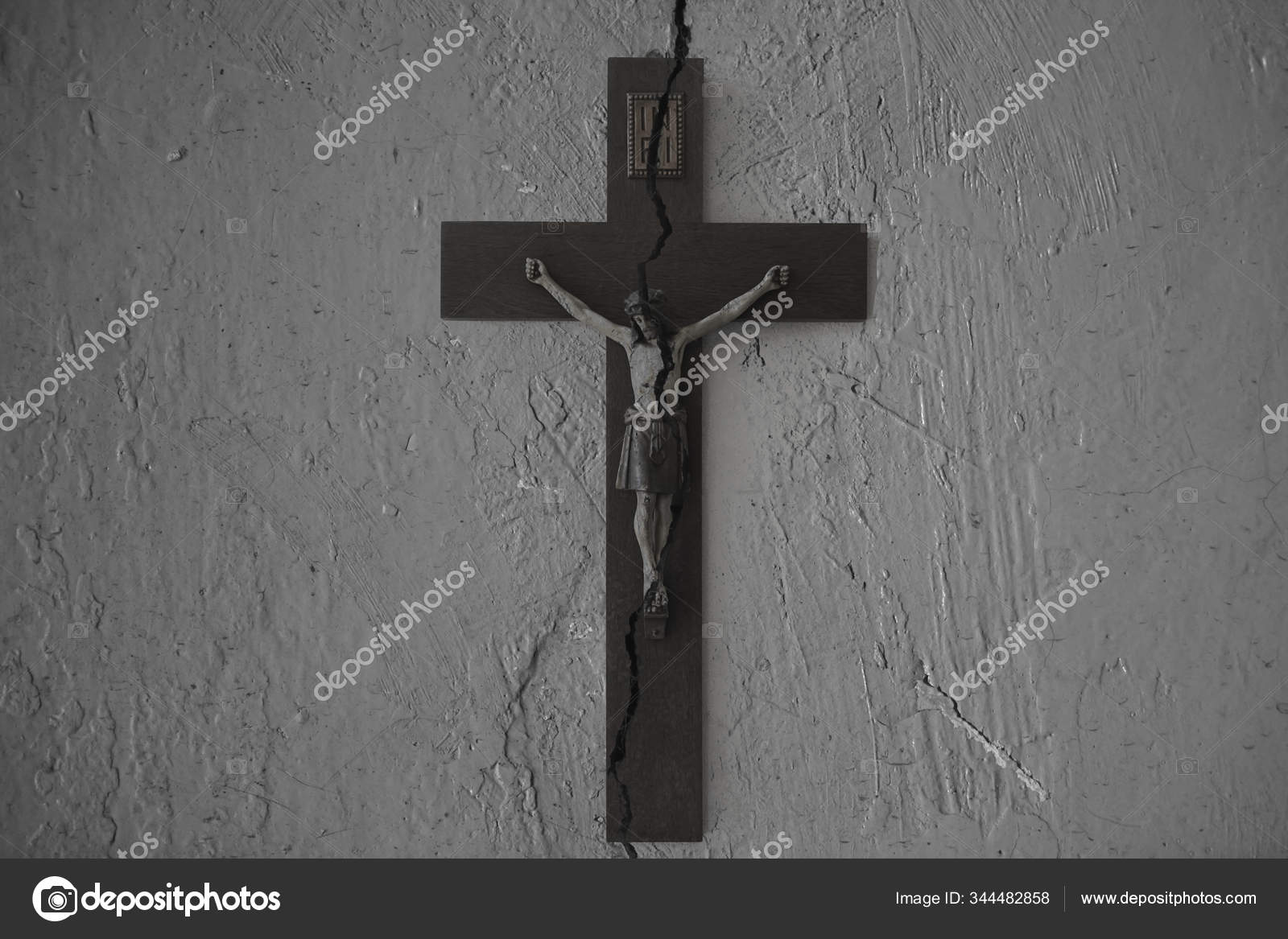 Crack Wall Depicting Cross Split Churches Concept Cracked Catholic ...