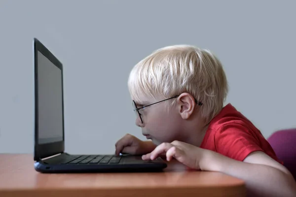 Boy pulling computer Stock Photos, Royalty Free Boy pulling computer ...