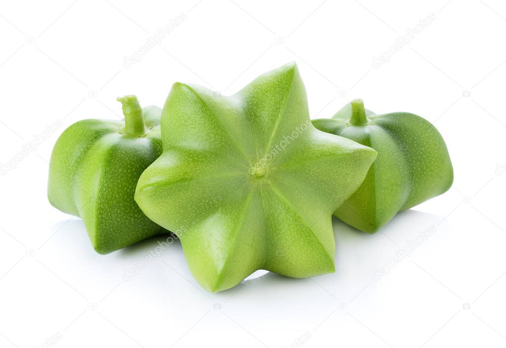 Sacha Inchi sobre fondo blanco, semillas frescas de la cápsula fruto de ...