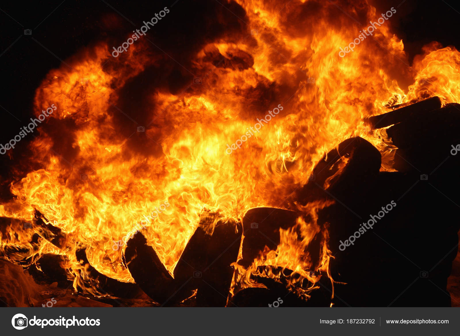 A huge bonfire Stock Photo by ©MegaVolt 187232792