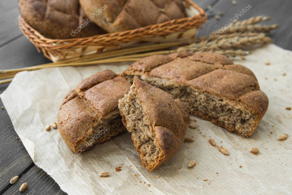 Bollos de pan de centeno desmenuzado 2023
