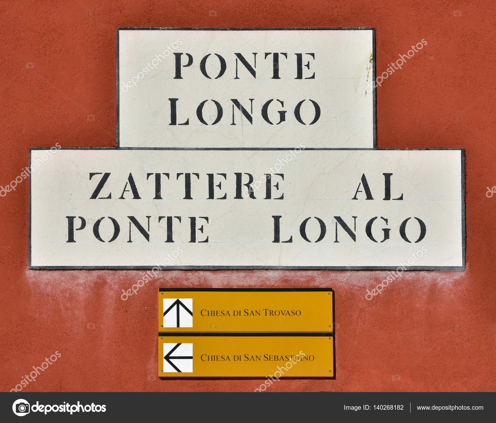 Venice traditionale road signs Stock Photo by ©Crisfotolux 140268182