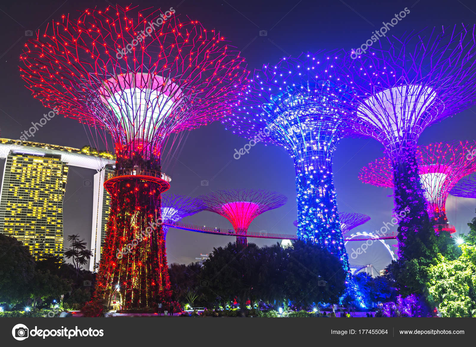 Super trees at Gardens by the Bay in Singapore. – Stock Editorial Photo ...