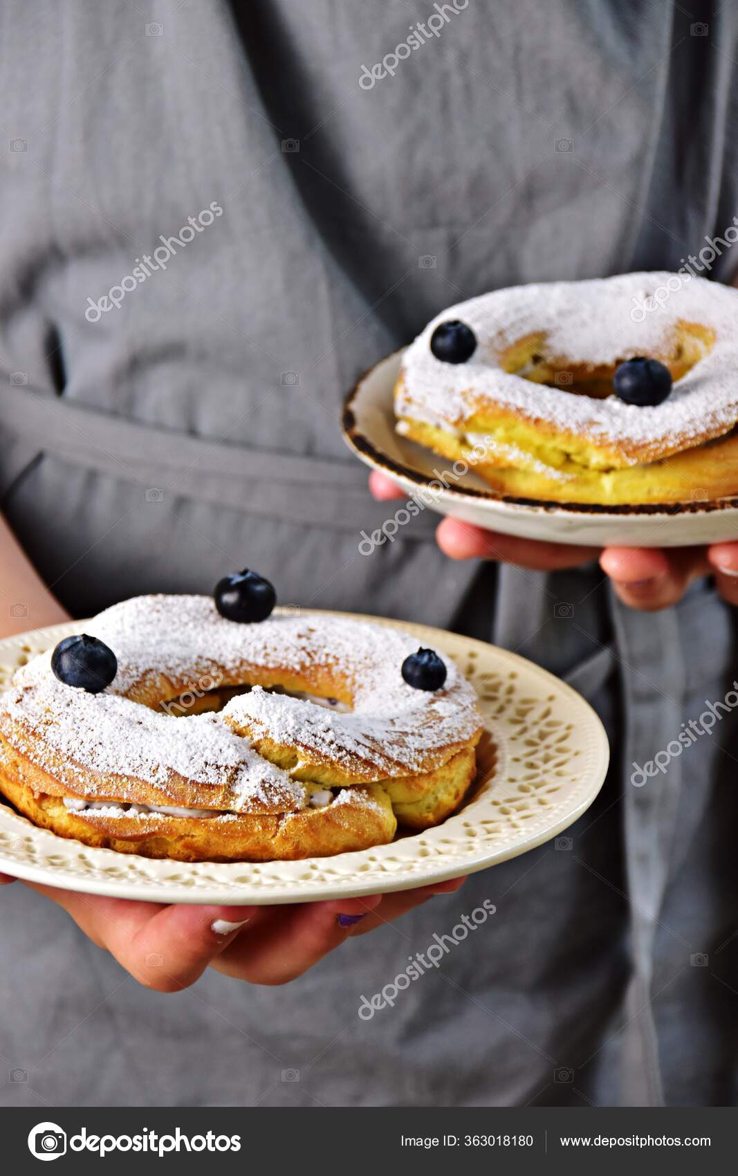Choux Pastry Eclair Ring Custard Cream Grey Background Selective Focus ...