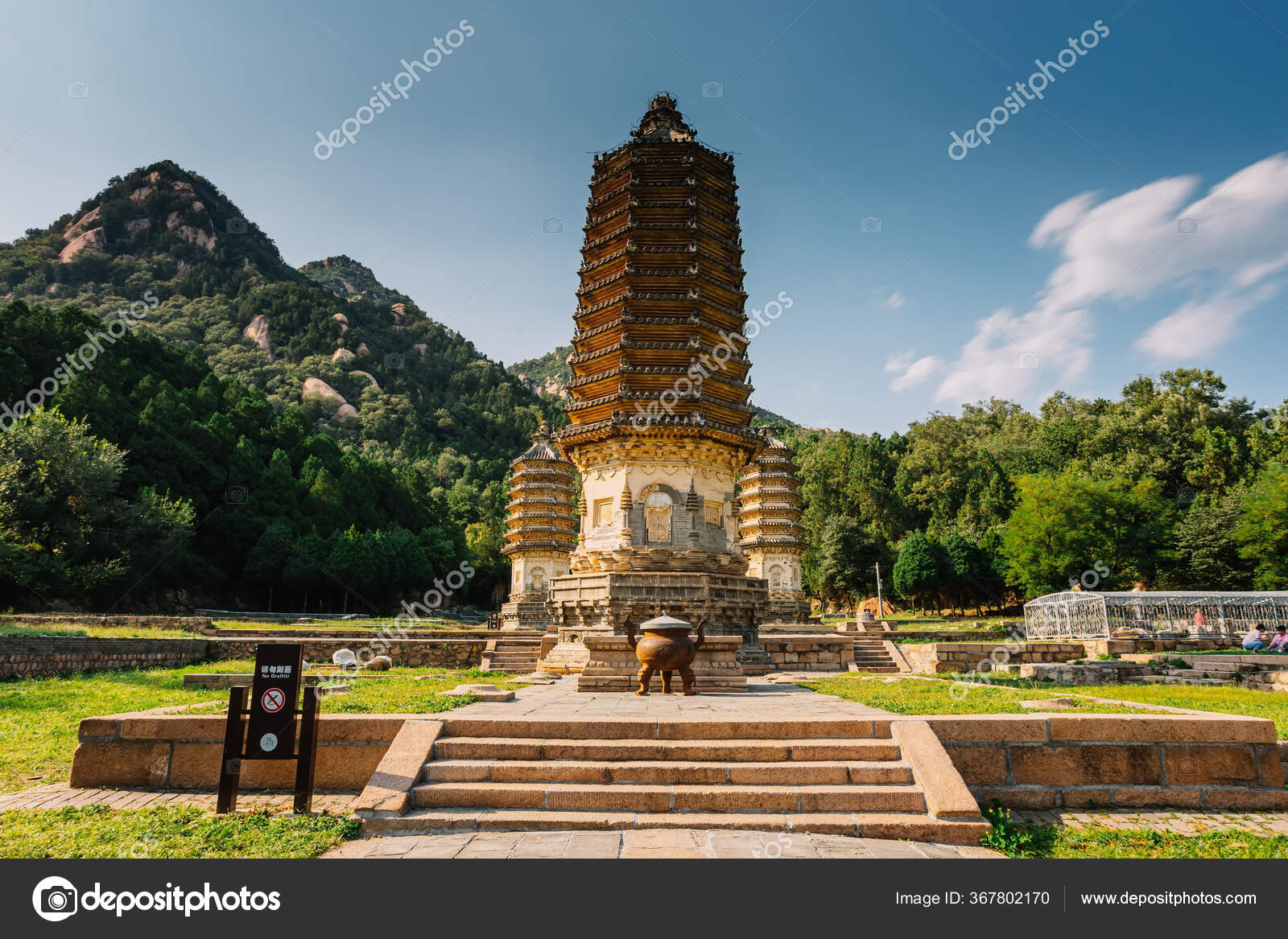 Yinshan Pagoda Forest Complexes Ancient Pagodas Tourist Attraction ...