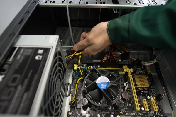 Assembled computer system unit – Stock Editorial Photo © gogiyan #128235646