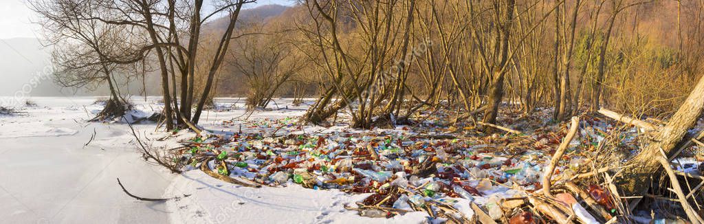 Garbage lake Stock Photos, Royalty Free Garbage lake Images | Depositphotos