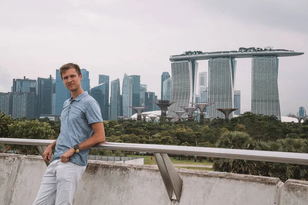 Singapore man Stock Photos, Royalty Free Singapore man Images ...