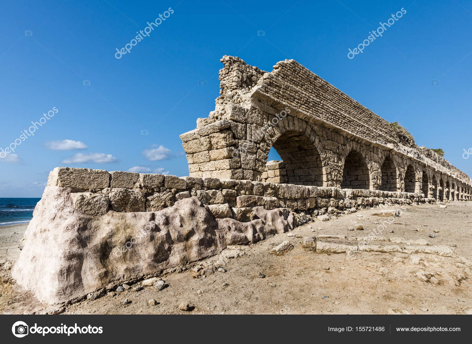 The Foundation of an ancient aqueduct — Stock Photo © ivanov.autobau.ru #155721486