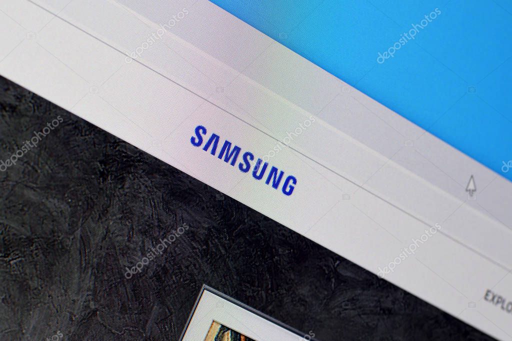 Página de inicio del sitio web de Samsung en la pantalla de PC, url - Samsung. 2022