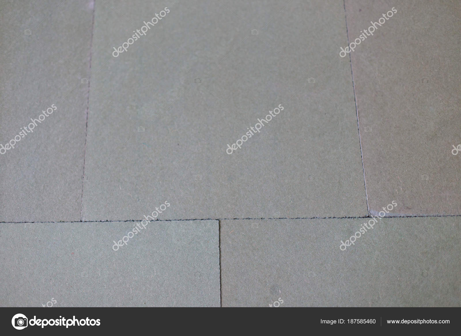 Laying laminate flooring. Insulated underlay on floor ready for the ...