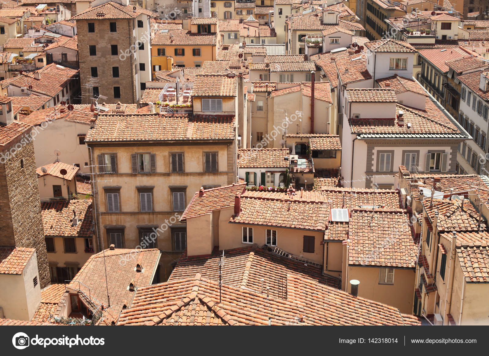 Red roofs of Florence — Stock Photo © funfamilyfoto #142318014