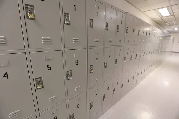 Overhead lockers Stock Photos, Royalty Free Overhead lockers Images ...