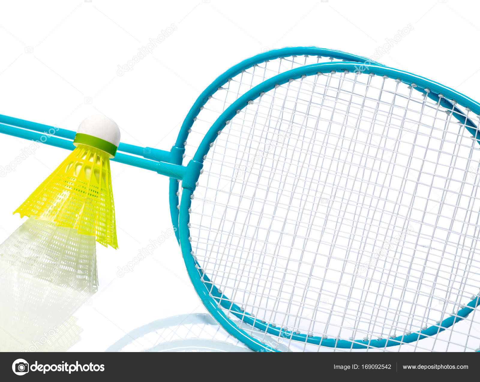 Badminton racquets with shuttlecocks close-up — Stock Photo © Goir ...