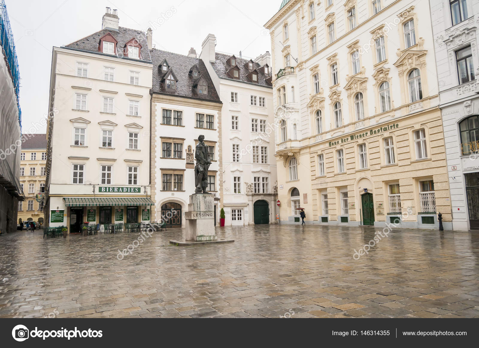 Judenplatz, town's square in central Vienna — Stock Editorial Photo ...