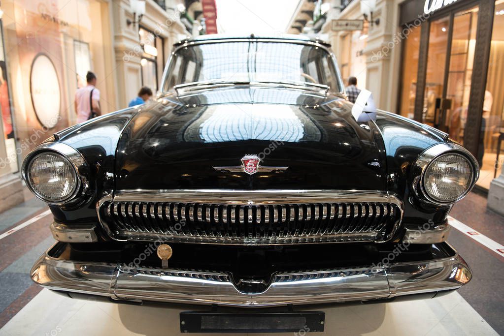 Soviet retro car Volga GAZ-21 – Stock Editorial Photo © violazavyalova ...