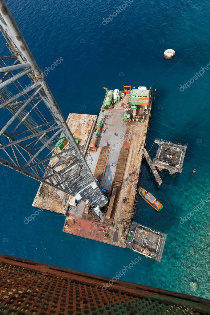 Aqaba, Jordania, 10 / 10 / 2015, Construcción de cimientos de metal y ...