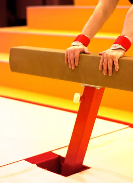 Appareils de gymnastique artistique images libres de droit, photos de ...