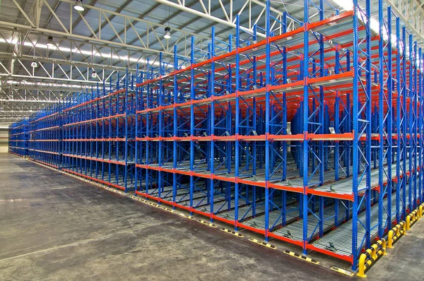 Distribution center warehouse storage shelving systems — Stock Photo ...