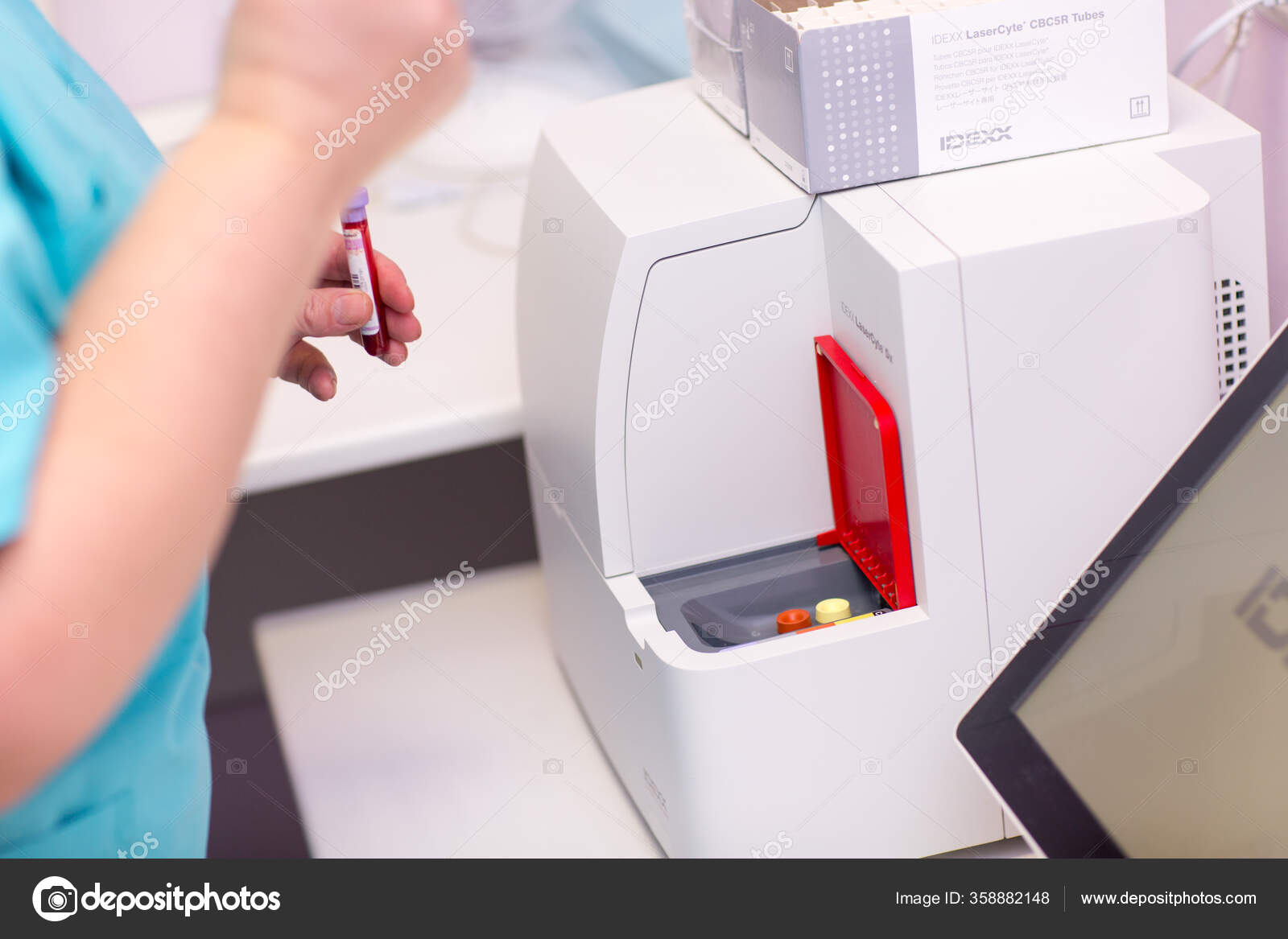 Blood Analyzer Laboratory Assistant Medical Laboratory Holds Test Tube ...