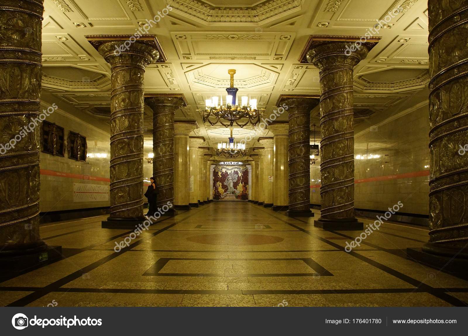 Pavilon ze stanice metra Avtovo v Petrohradu — Stock Fotografie © avgyst23.gmail.com #176401780