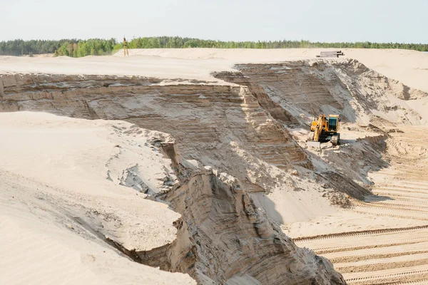 Industrial extraction of sand. Stock Photo by ©fransz 133085432