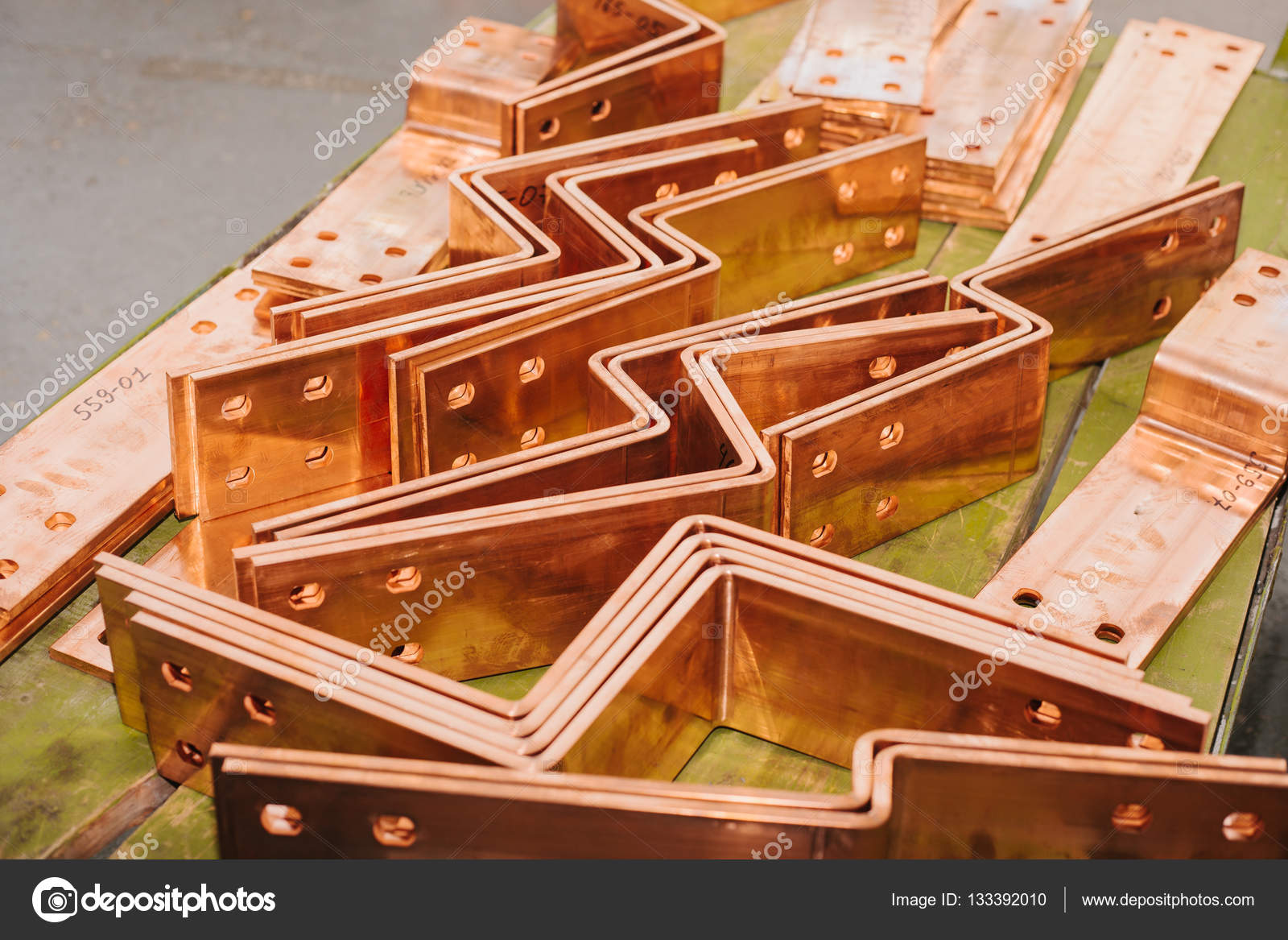 Copper busbar. Uninterrupted power. Electrical power. Assembly of low ...