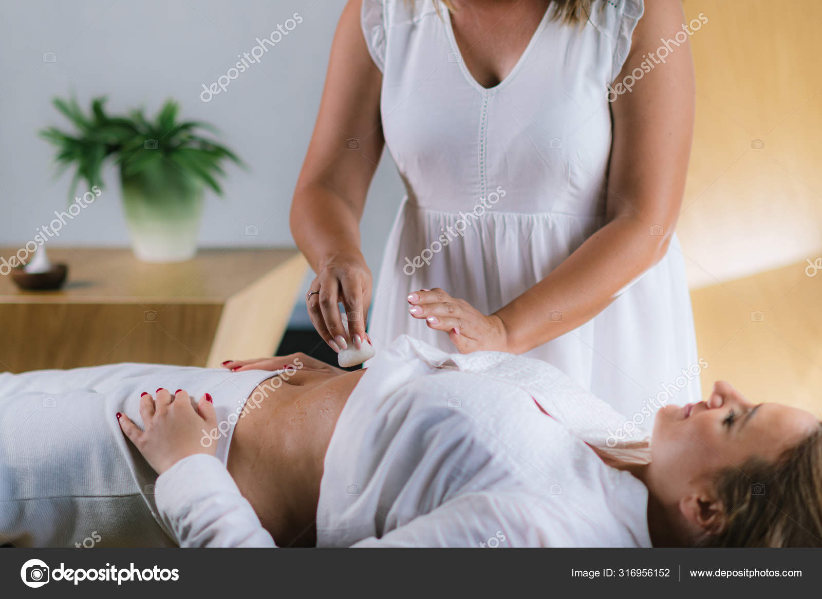 Philippine Psychic Surgery Healer Using Cotton Balls Water Treatment ...