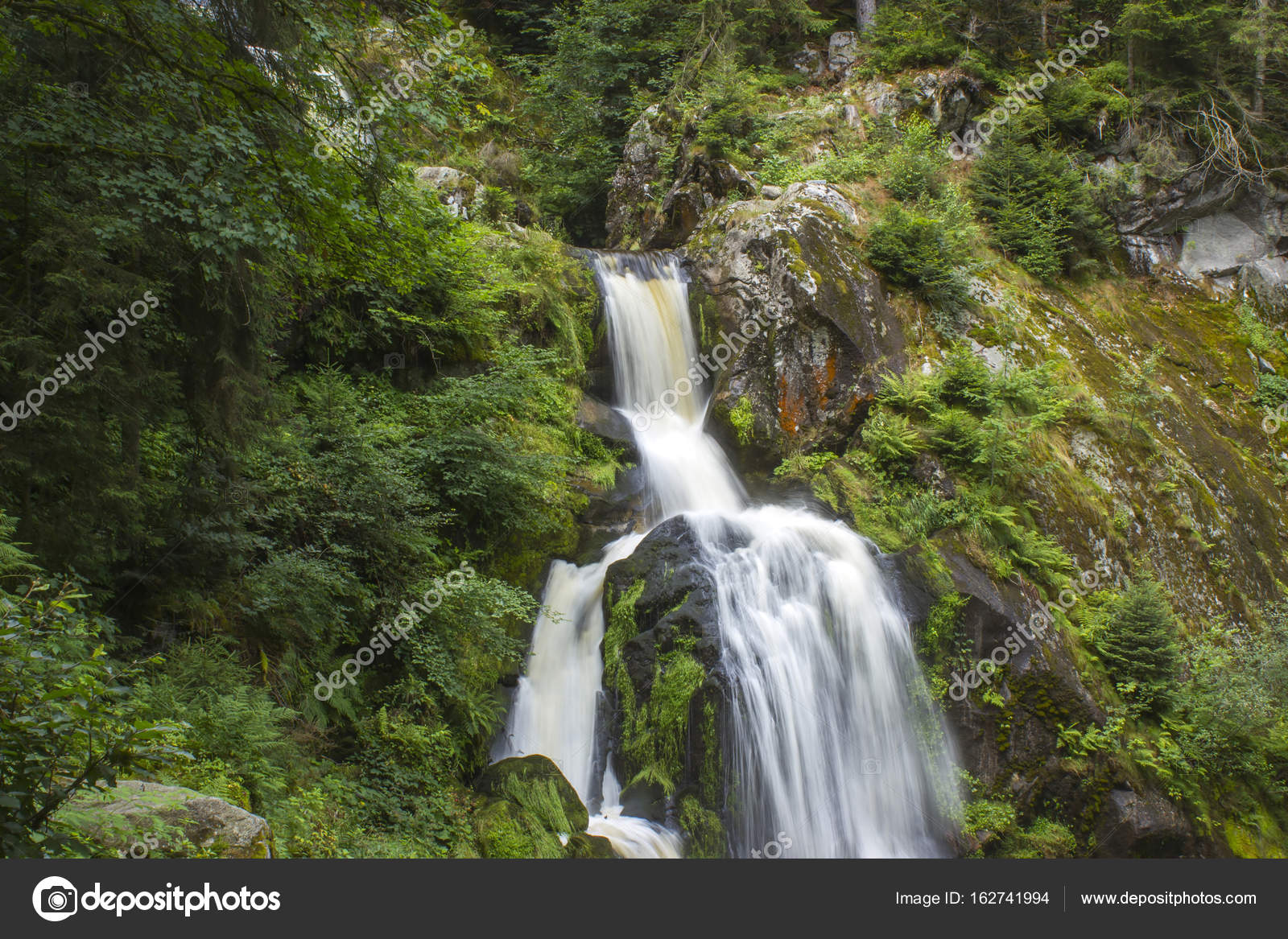 Triberg Falls en la región de la Selva Negra, Alemania: fotografía de ...
