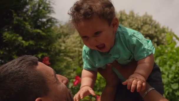 68,006 vídeos de Boldog baba fiú, metraje de Boldog baba fiú sin royalties | Depositphotos