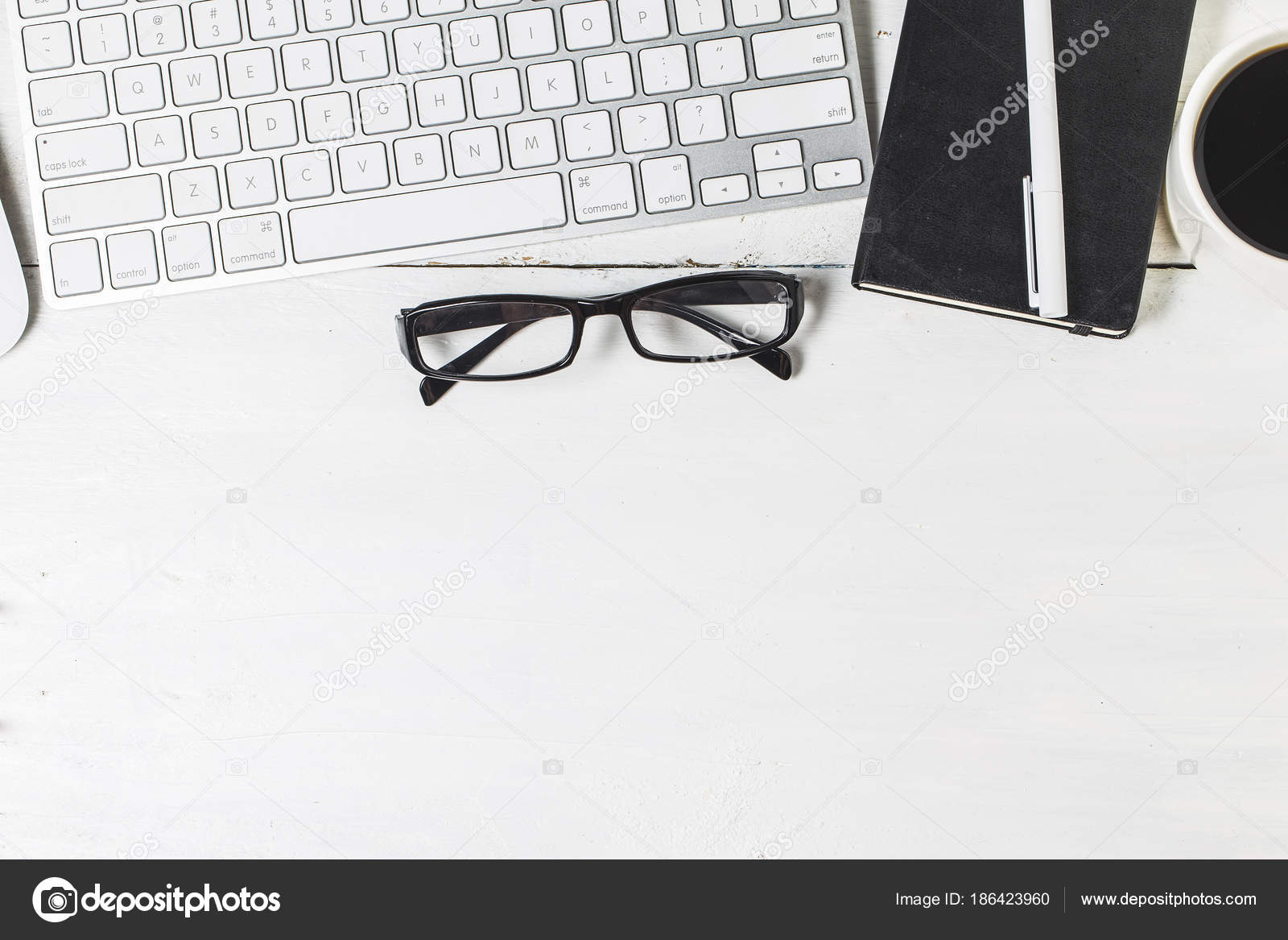 Blank Paperwork Template Designers Responsive Design Mockup Vintage ...