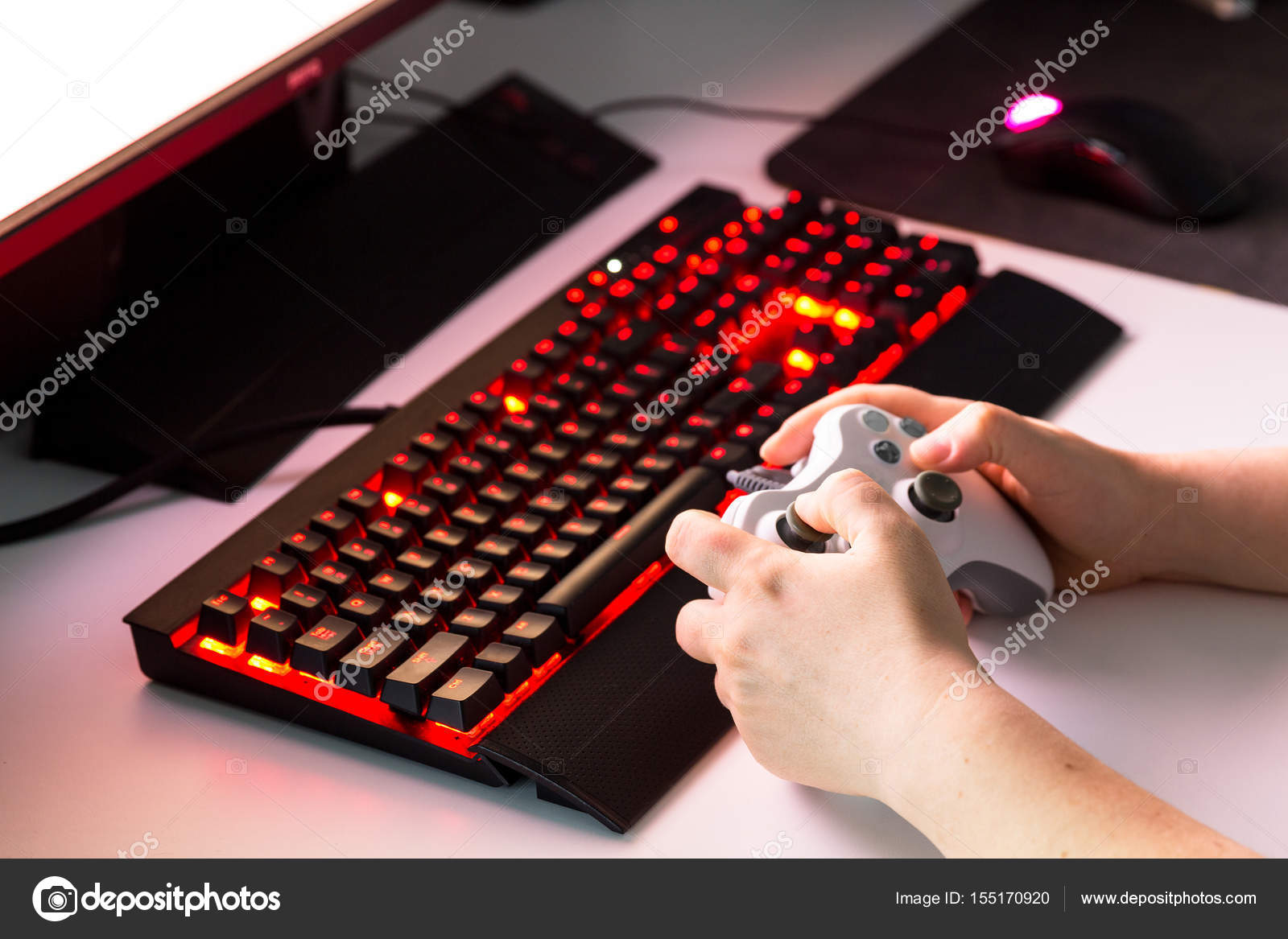 Female hands playing computer game with gaming gear. — Stock Photo ...