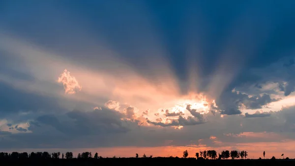 Crepuscular rays Stock Photos, Royalty Free Crepuscular rays Images ...