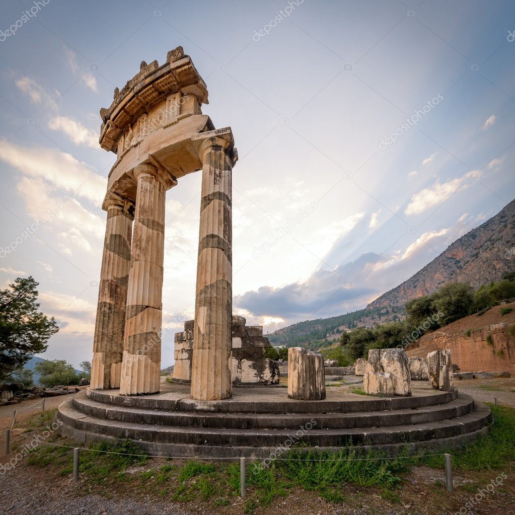 Los Tholos Delfos, Delfos, Grecia 2024