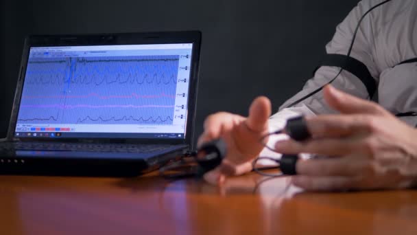 285 Polygraph Videos, Royalty-free Stock Polygraph Footage | Depositphotos