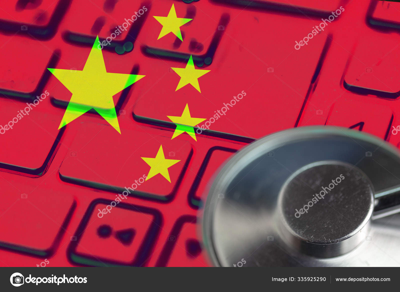 A red computer keyboard with chinese flag, an alert a coronavir — Stock ...